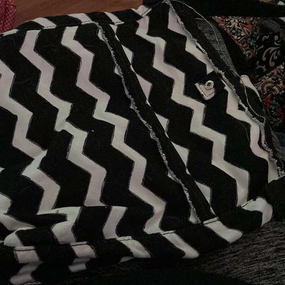 thirty-one | Bags | Thirty One Retro Metro Crossbody Purse In Black ...